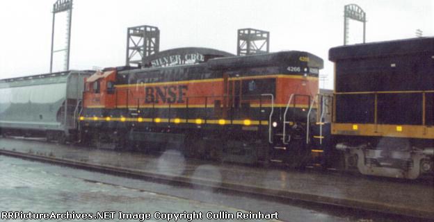 BNSF 4266